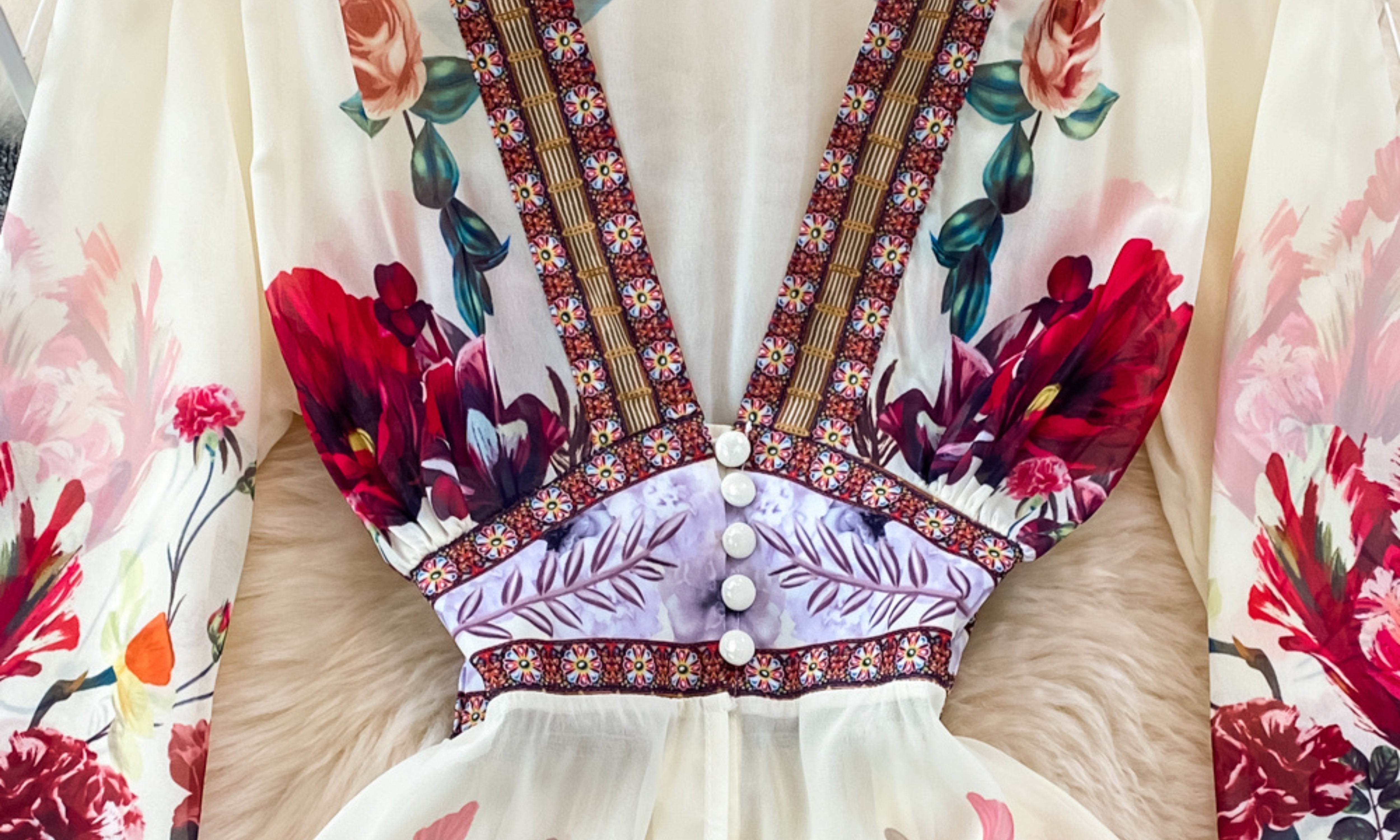 Printed Maxi Dresses: The Chic Essential for Spring/Summer 2025